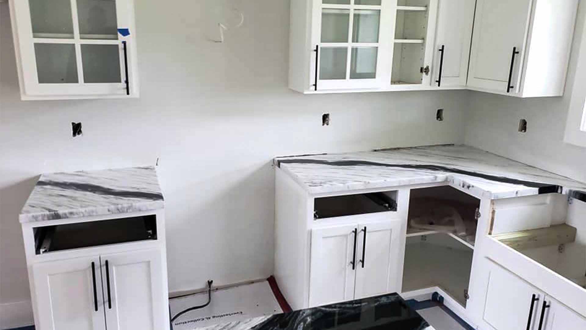 White Marble Kitchen Counters | E2U